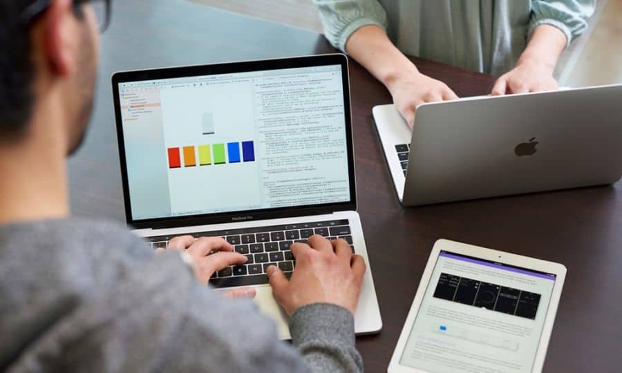 Apple se adapta al cambio y contrata a más ingenieros de software que ...