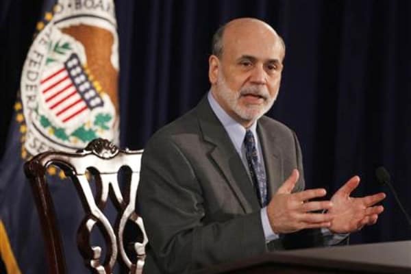 Ben Bernanke pronostica que la Fed podría reducir la tasa de referencia