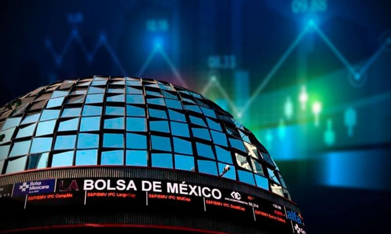 BMV avanza este lunes, mientras espera más datos