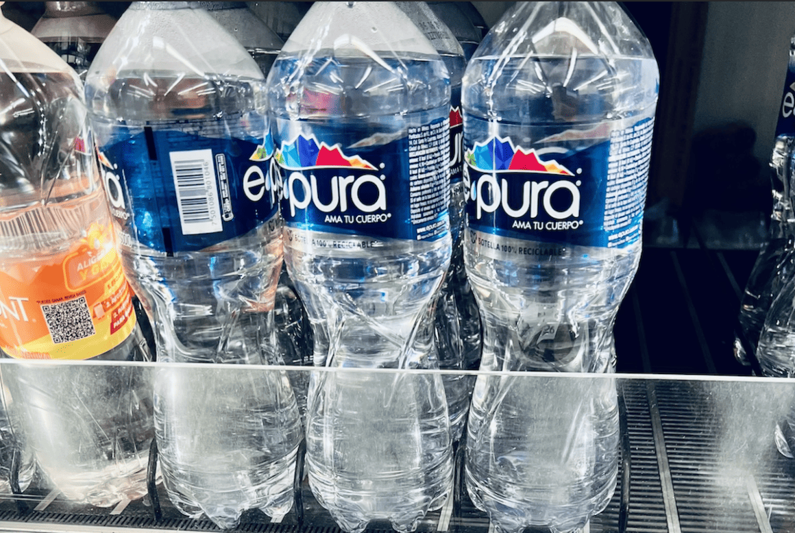 ¿Quién está detrás de la marca Epura?