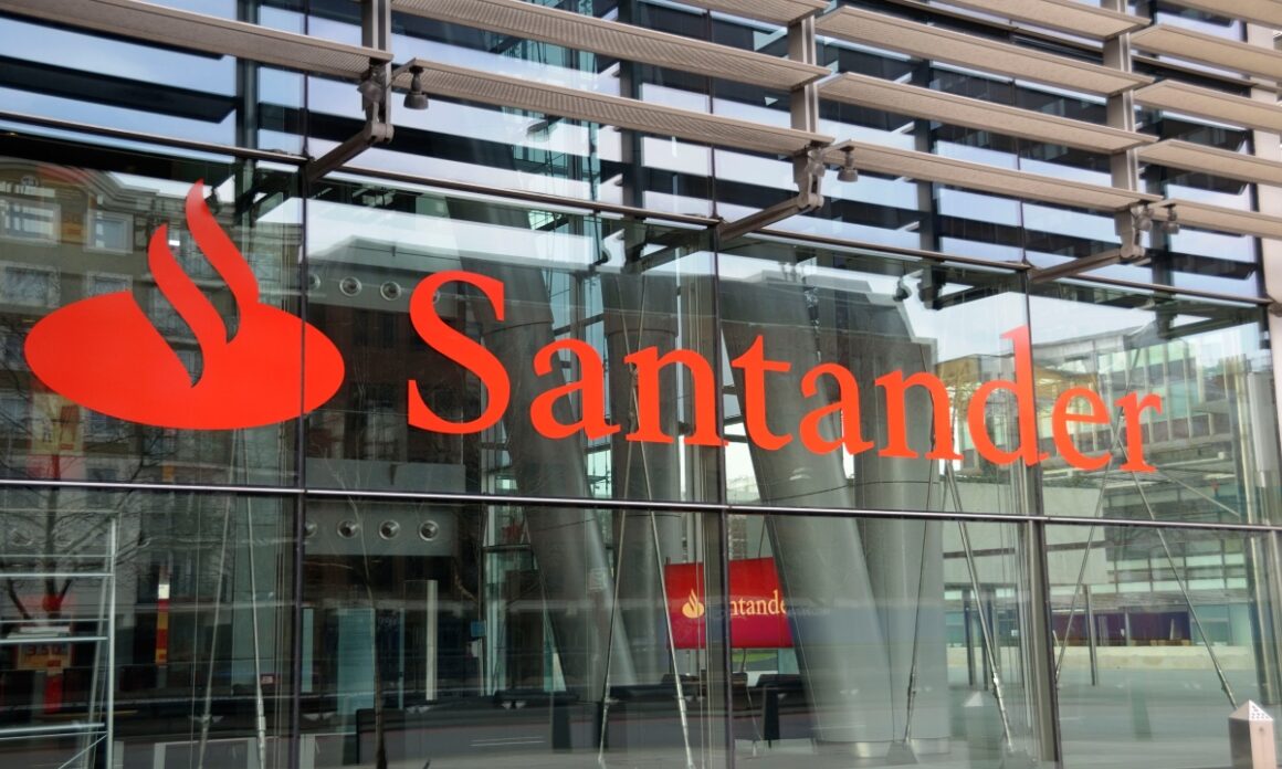 Santander renueva su estructura corporativa