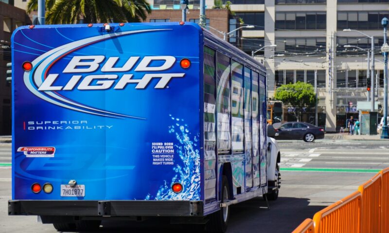 ¿Quién es el dueño de Bud Light? Esta es la empresa detrás