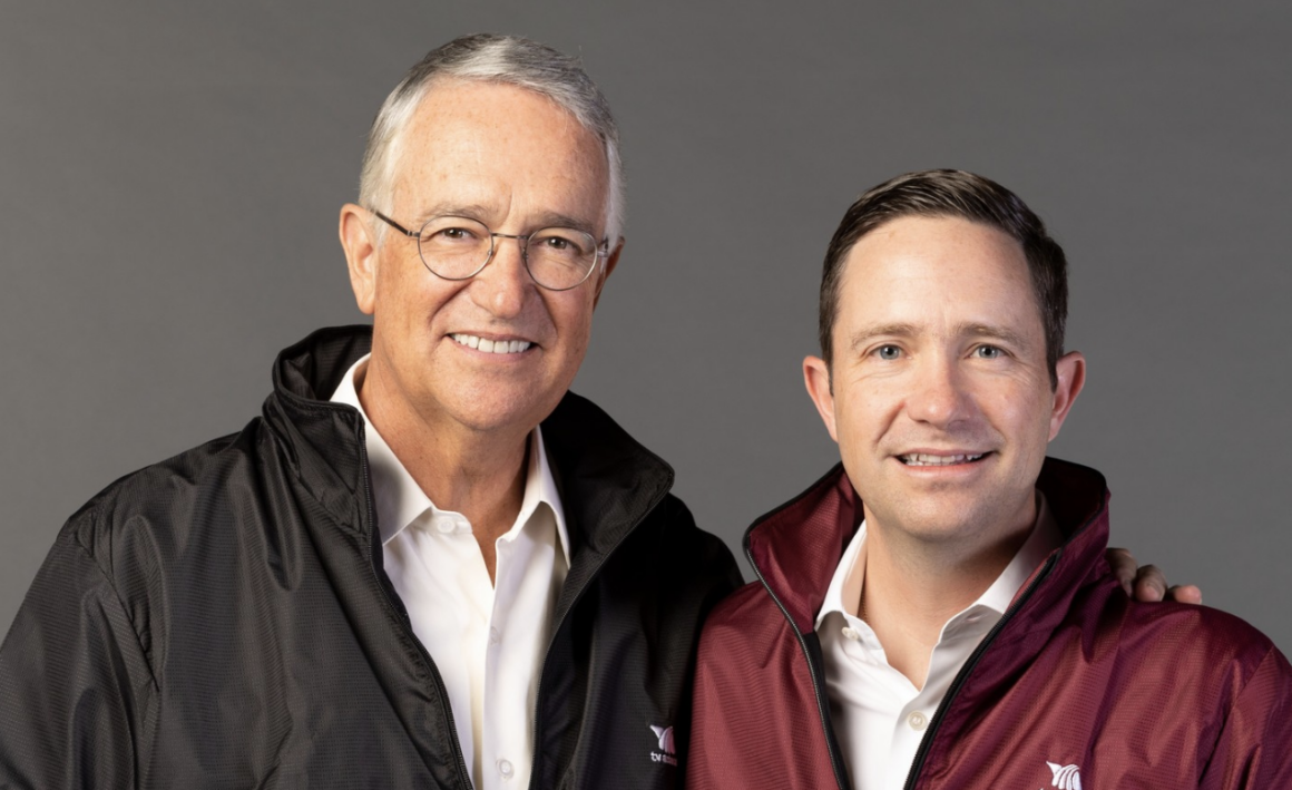 ¿Qué cargo tiene Benjamín Salinas Sada en Grupo Salinas?