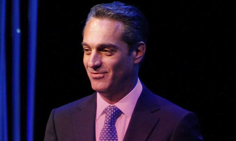 ¿Cuál fue el primer trabajo de Carlos Slim Domit, el hijo mayor del ...