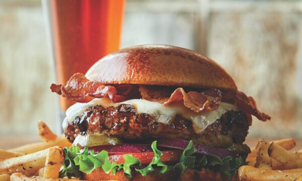 ¿Quién es el dueño de T.G.I Fridays en México? Esta es su historia