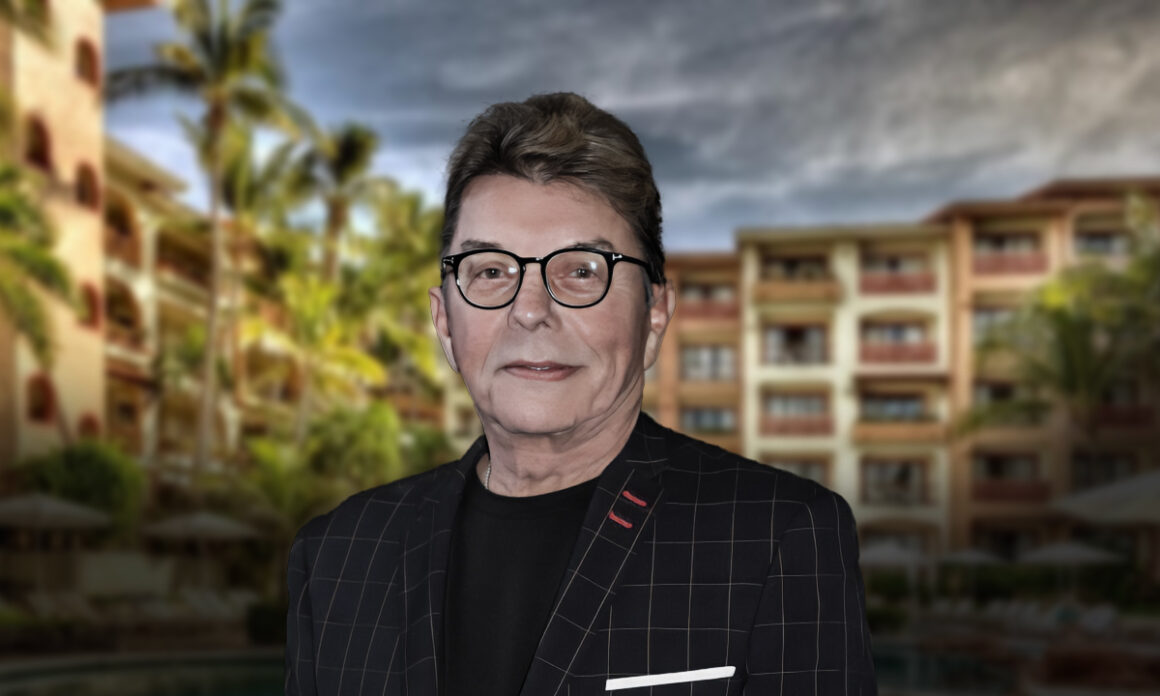 ¿Cuál es la relación entre Ernesto y Enrique Coppel?