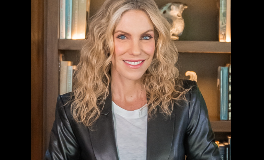 ¿Qué parentesco tienen Ninfa Salinas Sada y Ricardo Salinas?