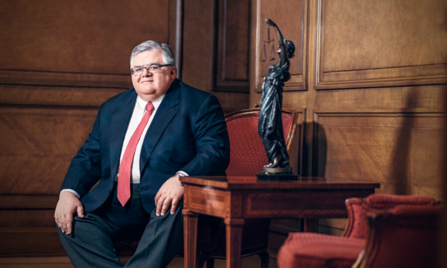 Los cargos de Agustin Carstens por su paso en México