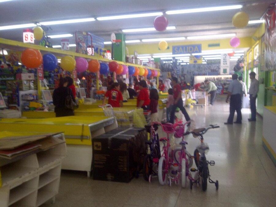 Julio Cepeda Juguetería, de bicicletas a una empresa que pelea a las más grandes de Nuevo León